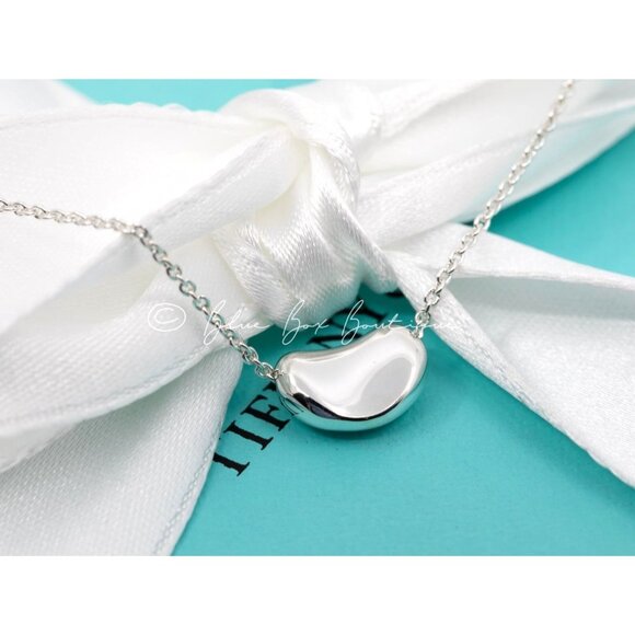 Tiffany & Co. | Jewelry | Tiffany Co Bean Necklace Elsa Peretti Vintage ...